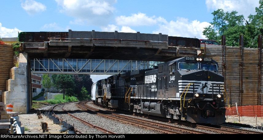 NS 37Q, with 9446 in the lead, heads east with a mixed freight